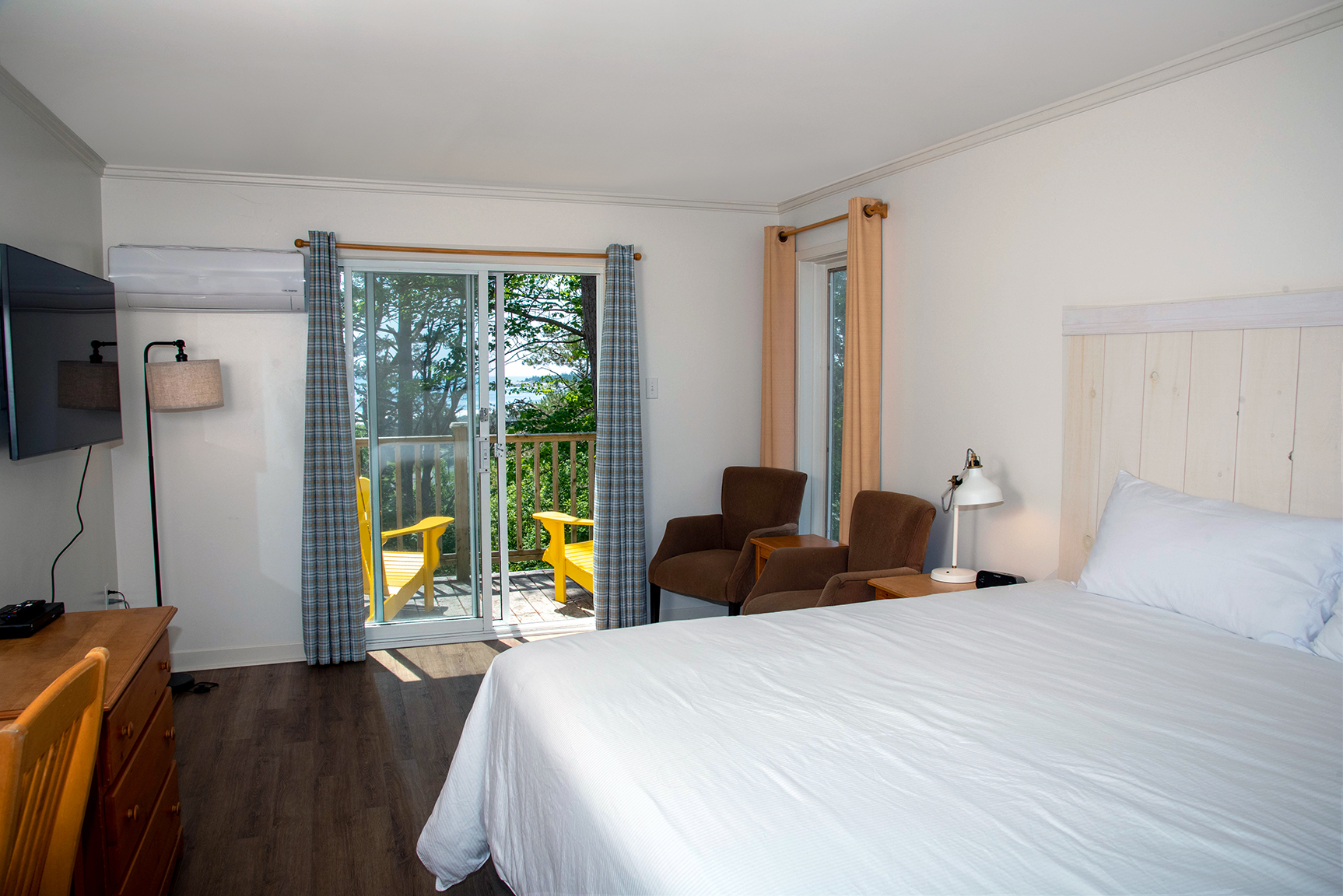 Guest Rooms - White Point Beach Resort
